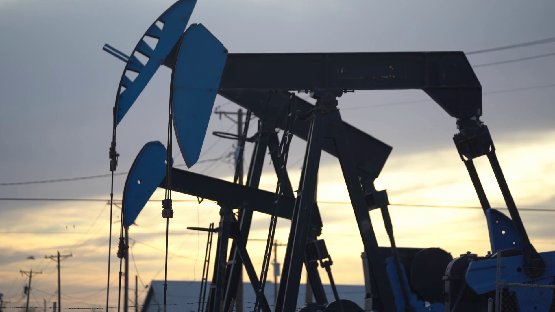 Wide Shot Of Oil Rig Pumping Oil Petroleum Stock Footage SBV-346906825 ...