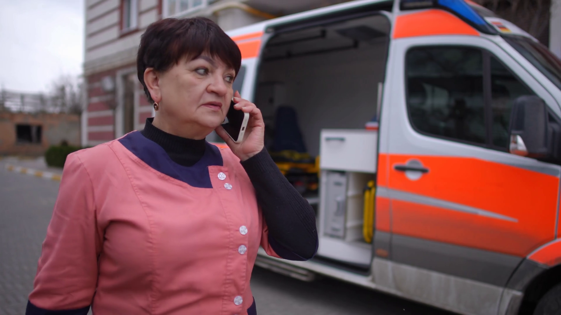 Female Ems Paramedic Consulting On Mobile Stock Footage SBV-348614116 ...