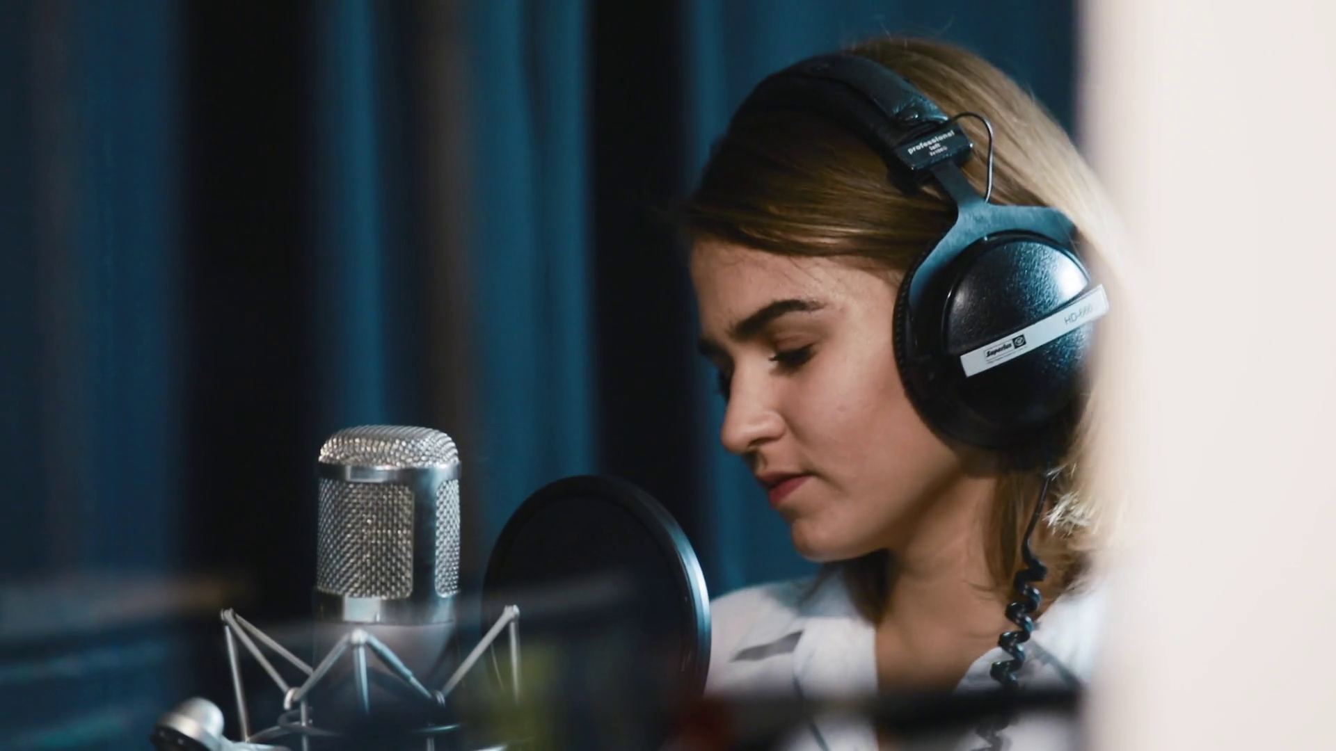 Happy Singer Young Woman Training To Make Stock Footage SBV-328997725 ...