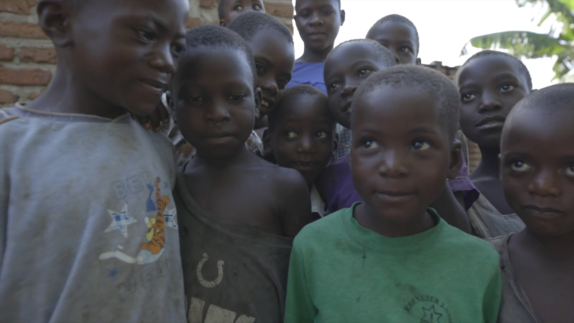 Happy Kids Poor Africa Smiling Hut Village Stock Footage SBV-346517394 ...