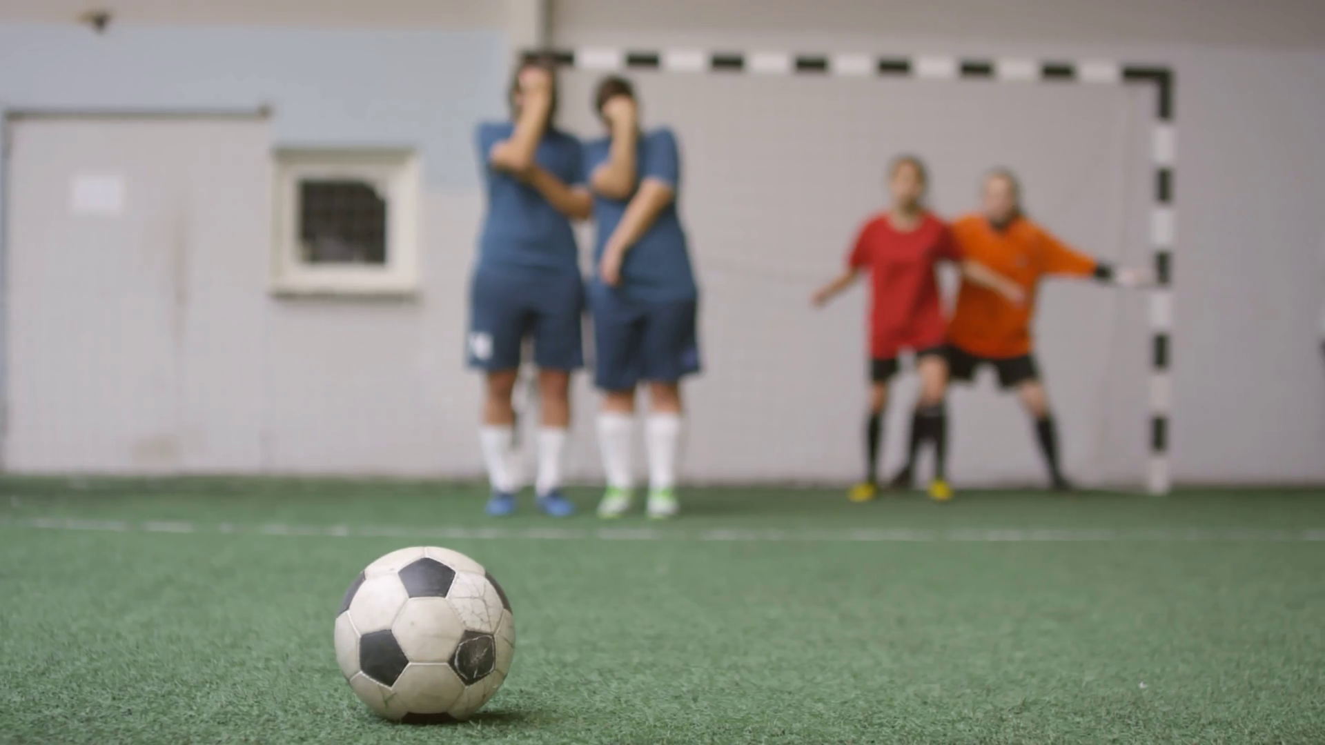 Female Soccer Player Shooting Free Kick Stock Footage SBV-337991521 ...