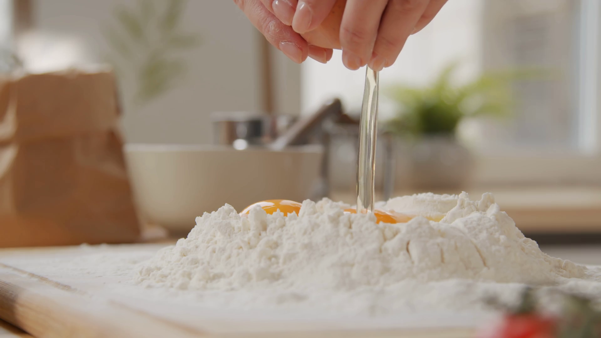 Close Up Shot Of Female Hands Pouring Egg Stock Footage SBV-346896341 ...
