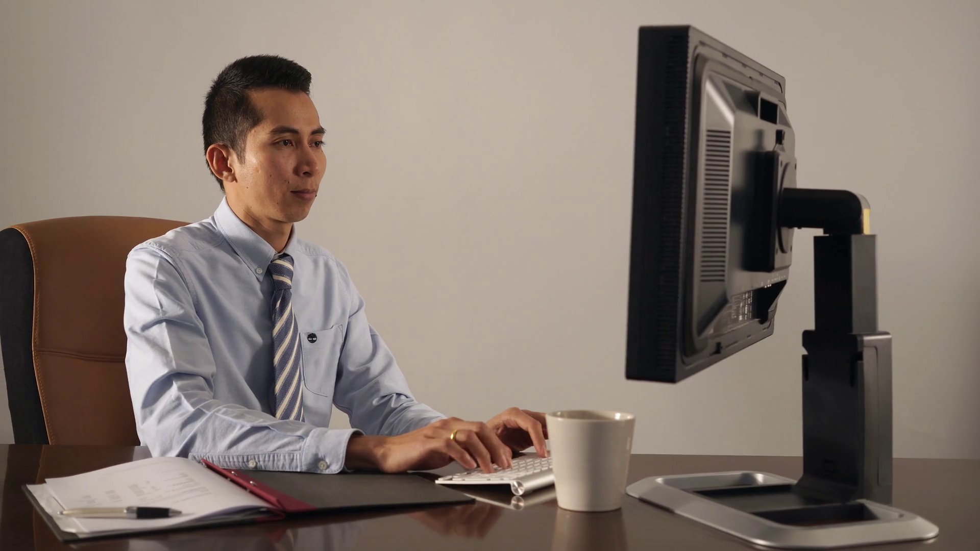 Asian White Collar Worker Is Sitting At Desk Stock Footage SBV ...