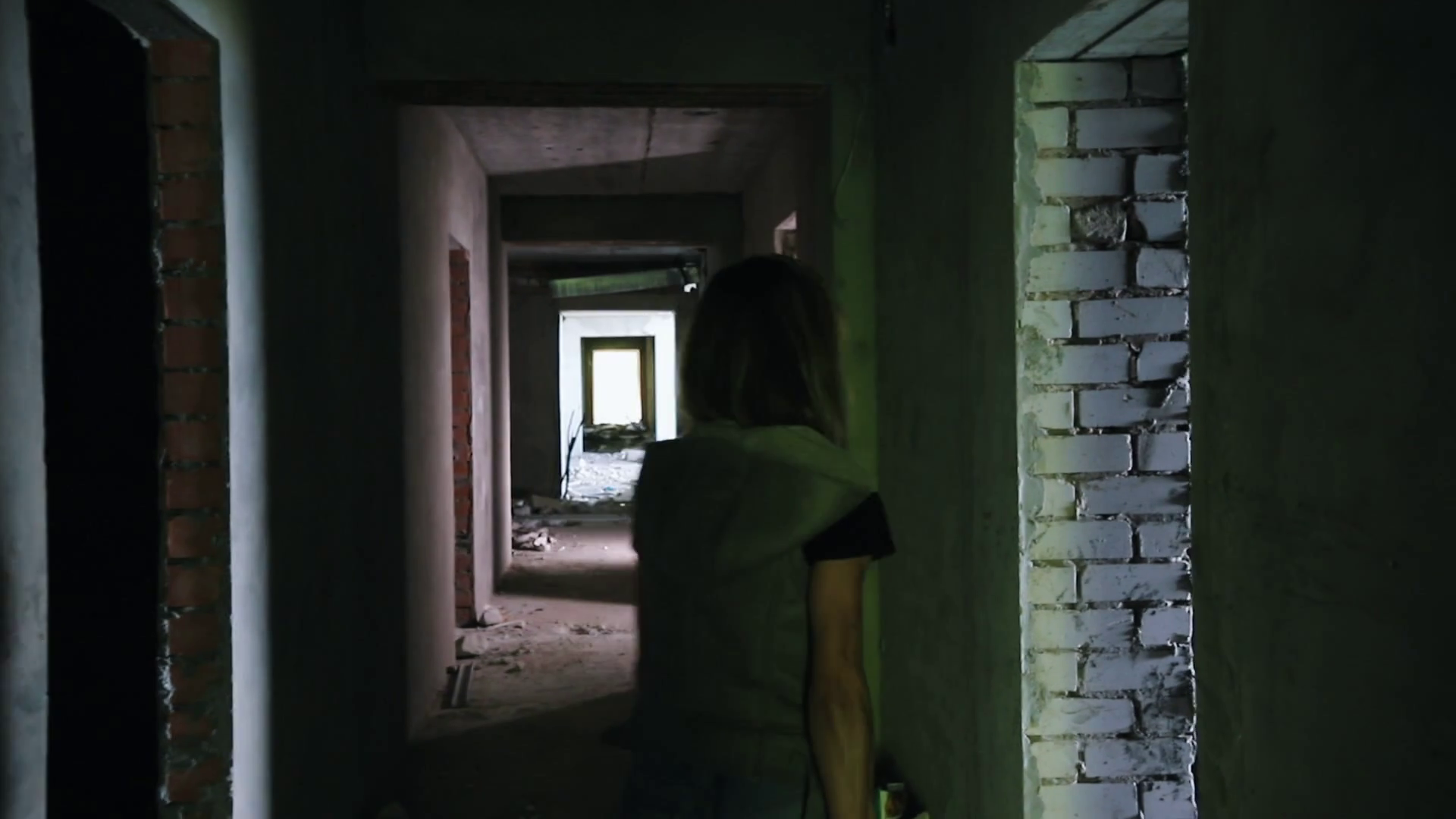 A Zombie Apocalypse Survived Woman With Gun Stock Footage SBV-335761244 ...