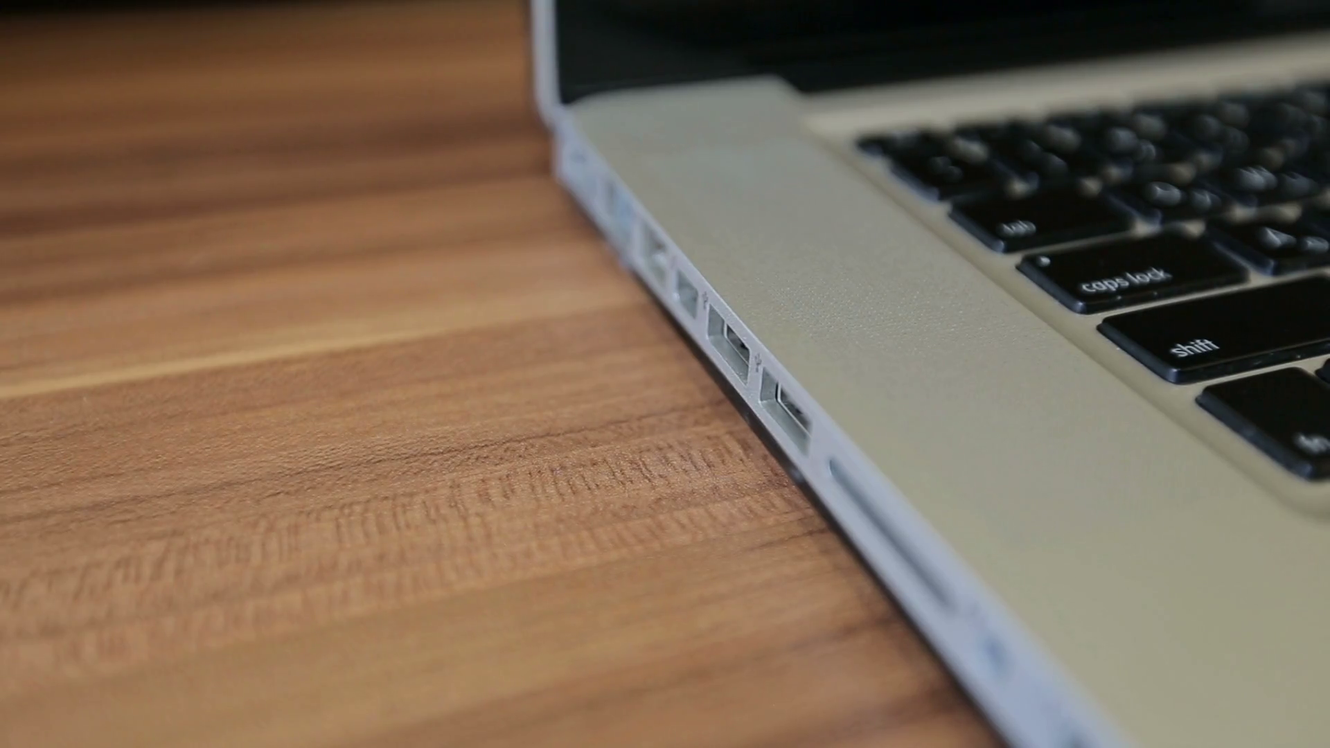 Plug / Unplug Usb Cable To Laptop Usb Stock Footage SBV-312742938 ...