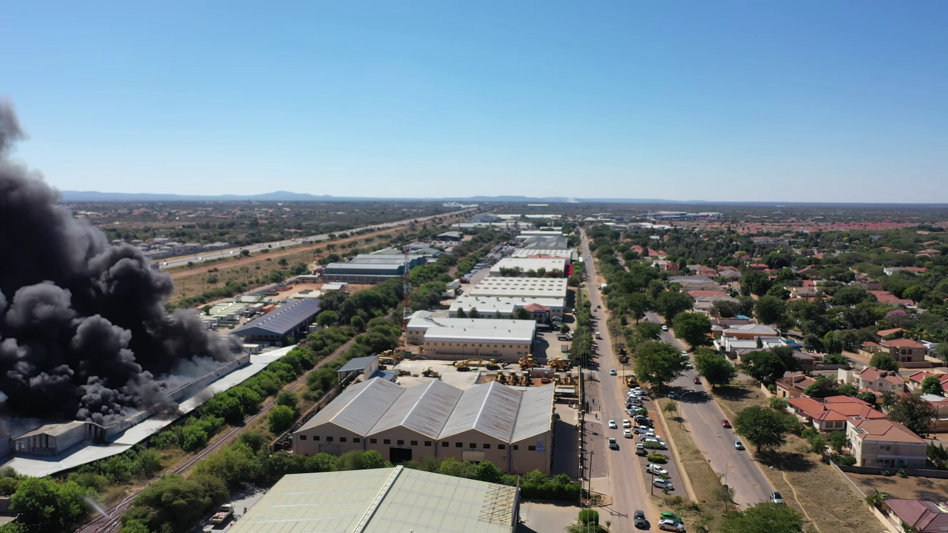 Major Industrial Blaze Huge Factory Fire Stock Footage SBV-353550359 ...