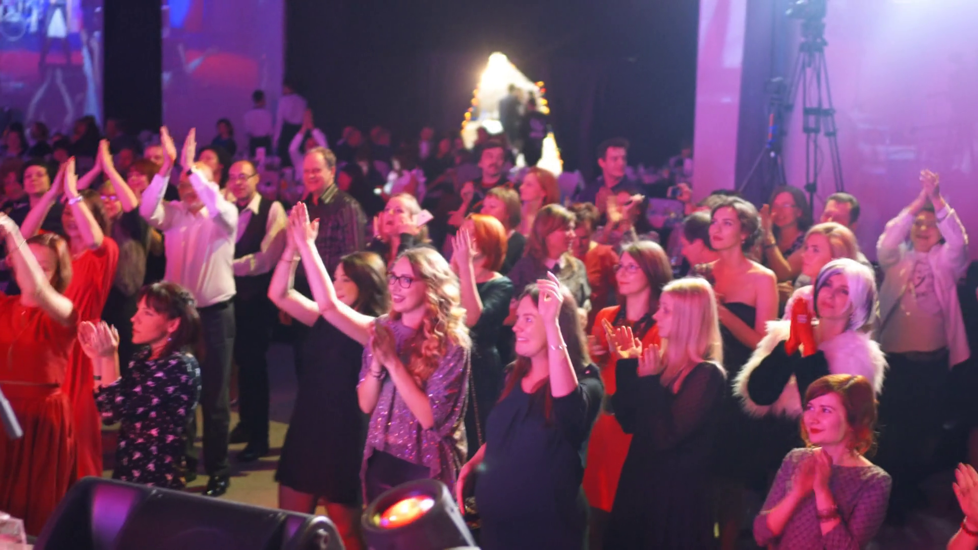 Audience Spectators Dance Applaud Rock Band Stock Footage SBV-313761277 ...