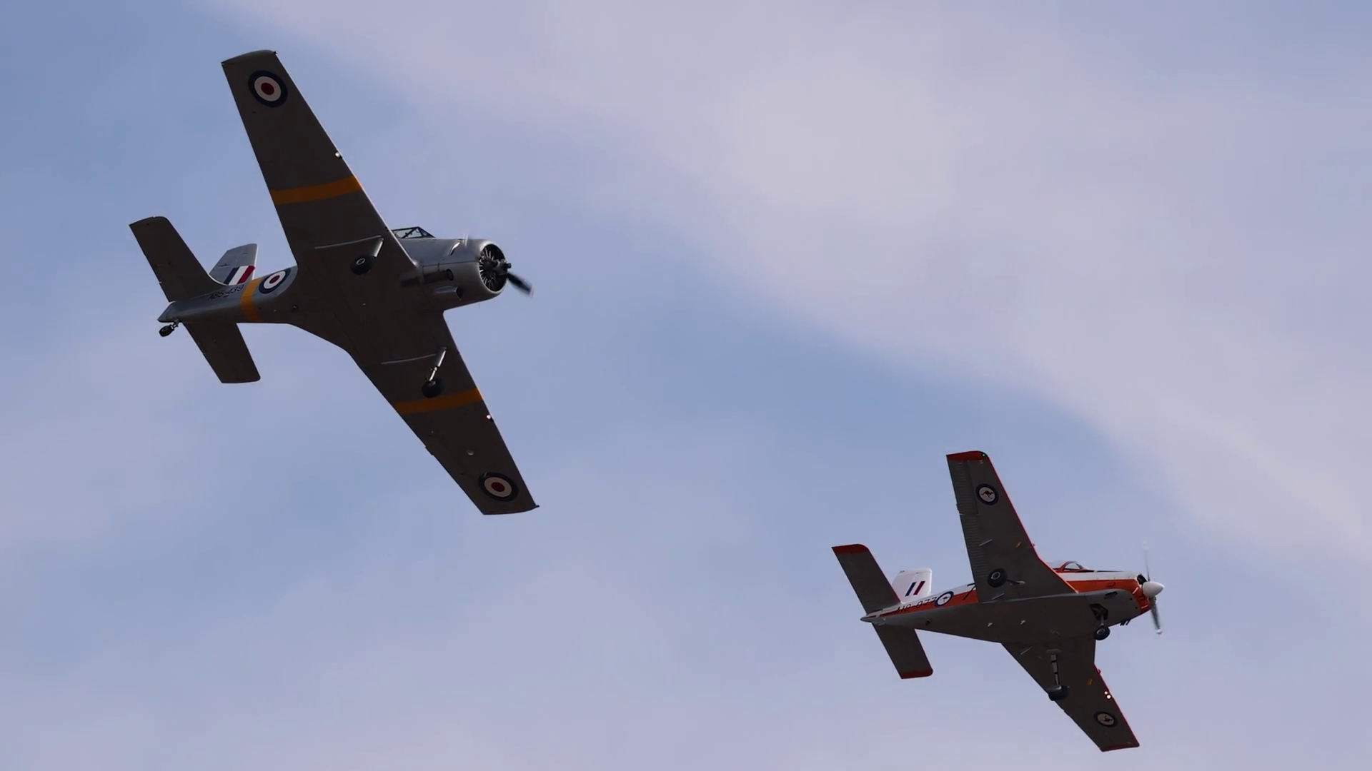 Harvard T6 Texan Formation Flight At Avalon Stock Footage SBV-352446852 ...