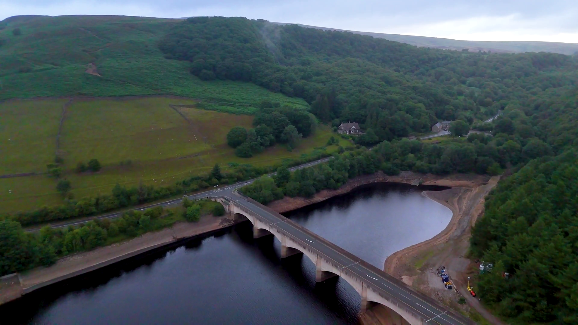 Aerial Flyover Of Bridge Crossing Ladybower Stock Footage SBV-352583307 ...