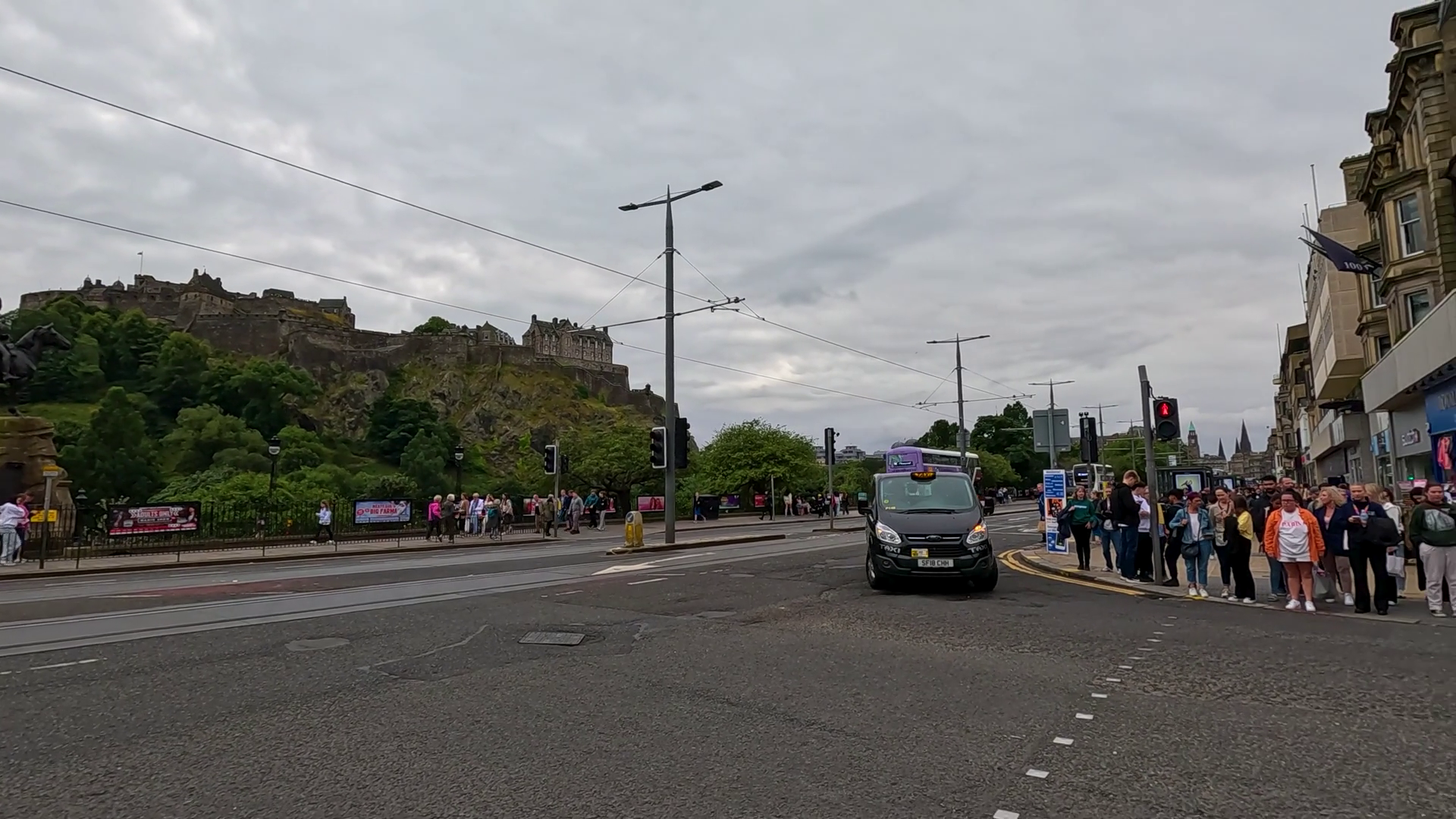 Busy Edinburgh Street During Festival Stock Footage SBV-352334626 ...