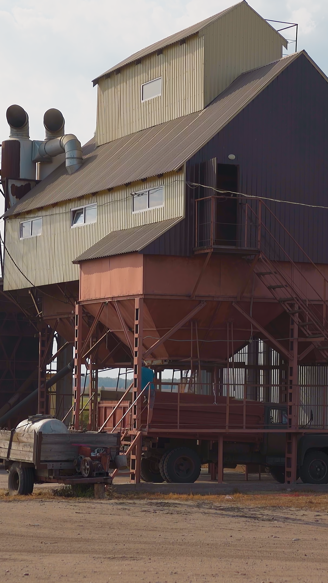 Loading Grains Into Truck Body From Funnel Stock Footage SBV-353237617 ...