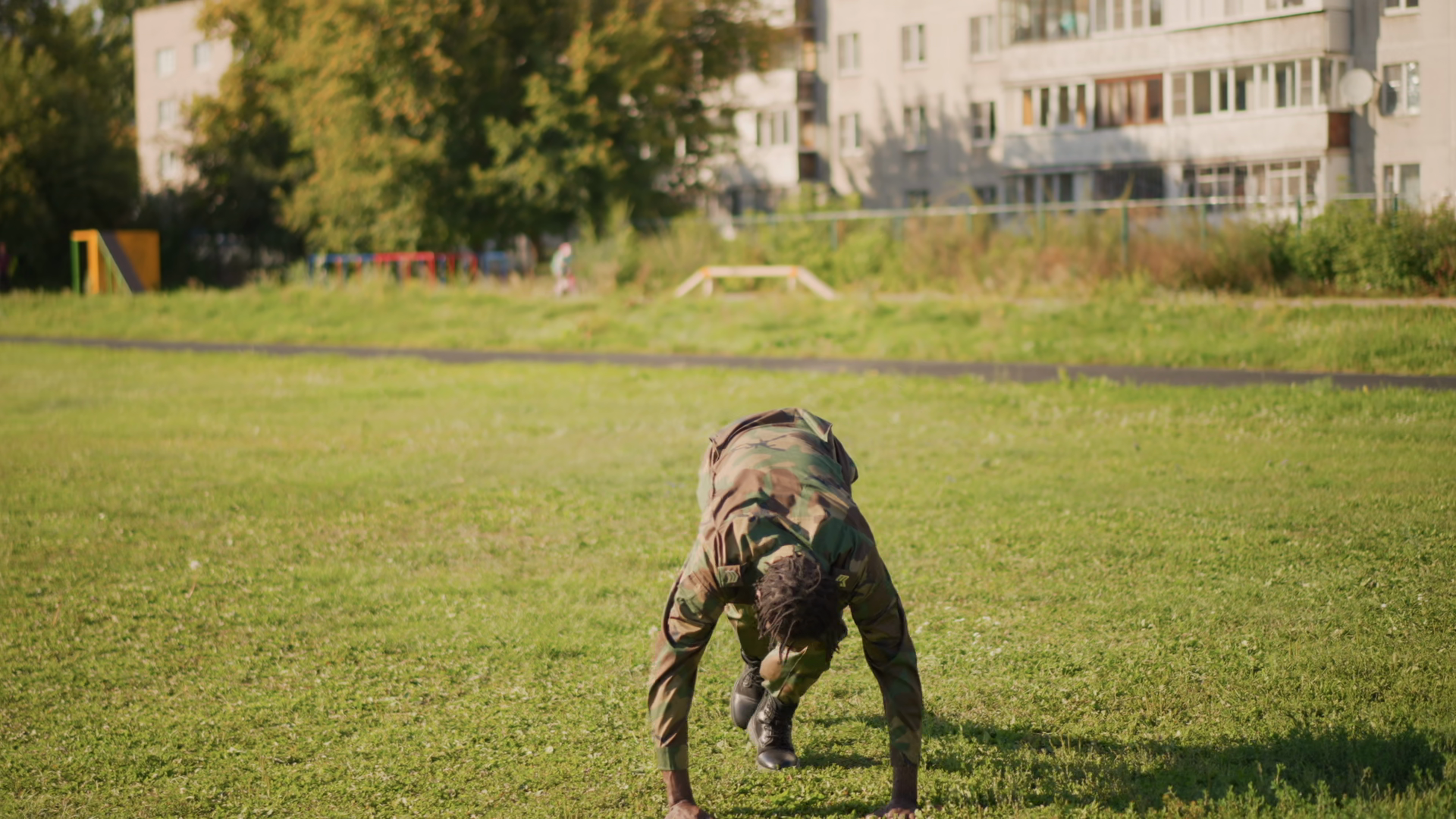 Military Fitness Routine Soldier Trains In Stock Footage SBV-353525895 ...