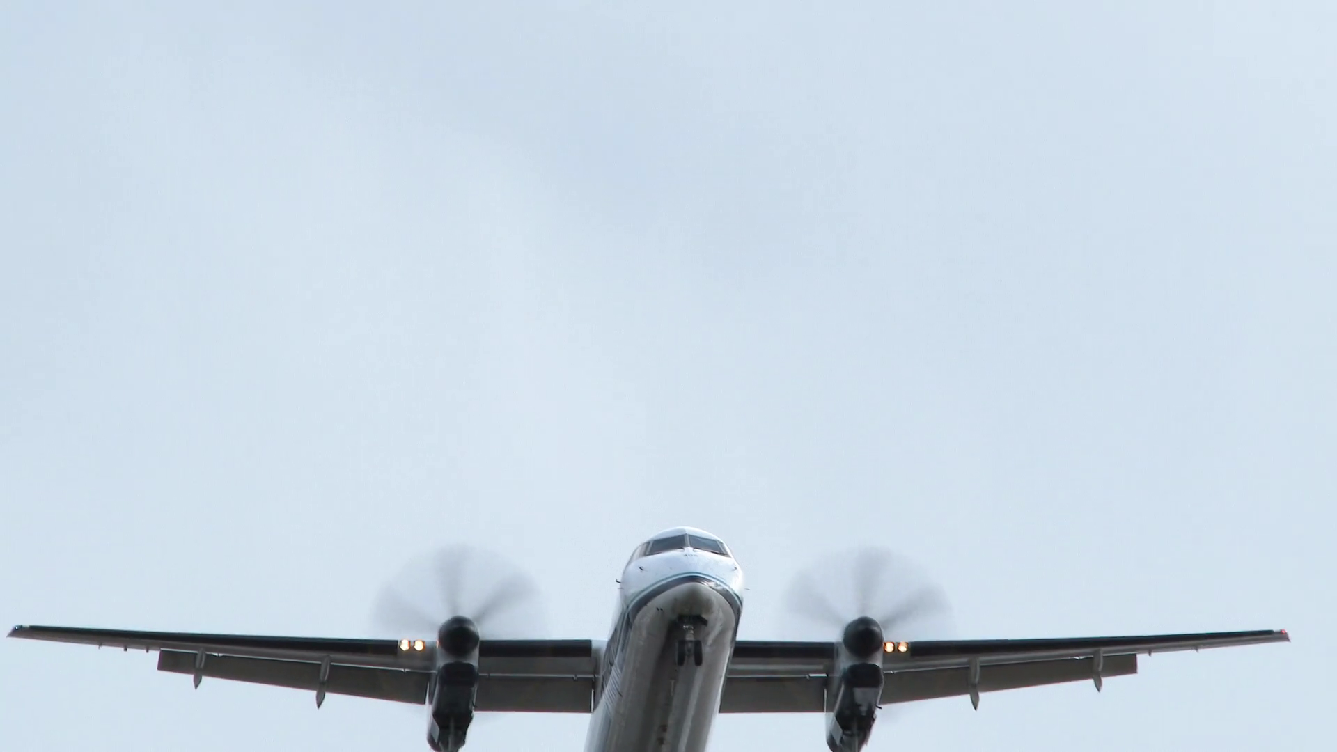 Airplane Flying Overhead Take Off Stock Footage SBV-328170179 - Storyblocks