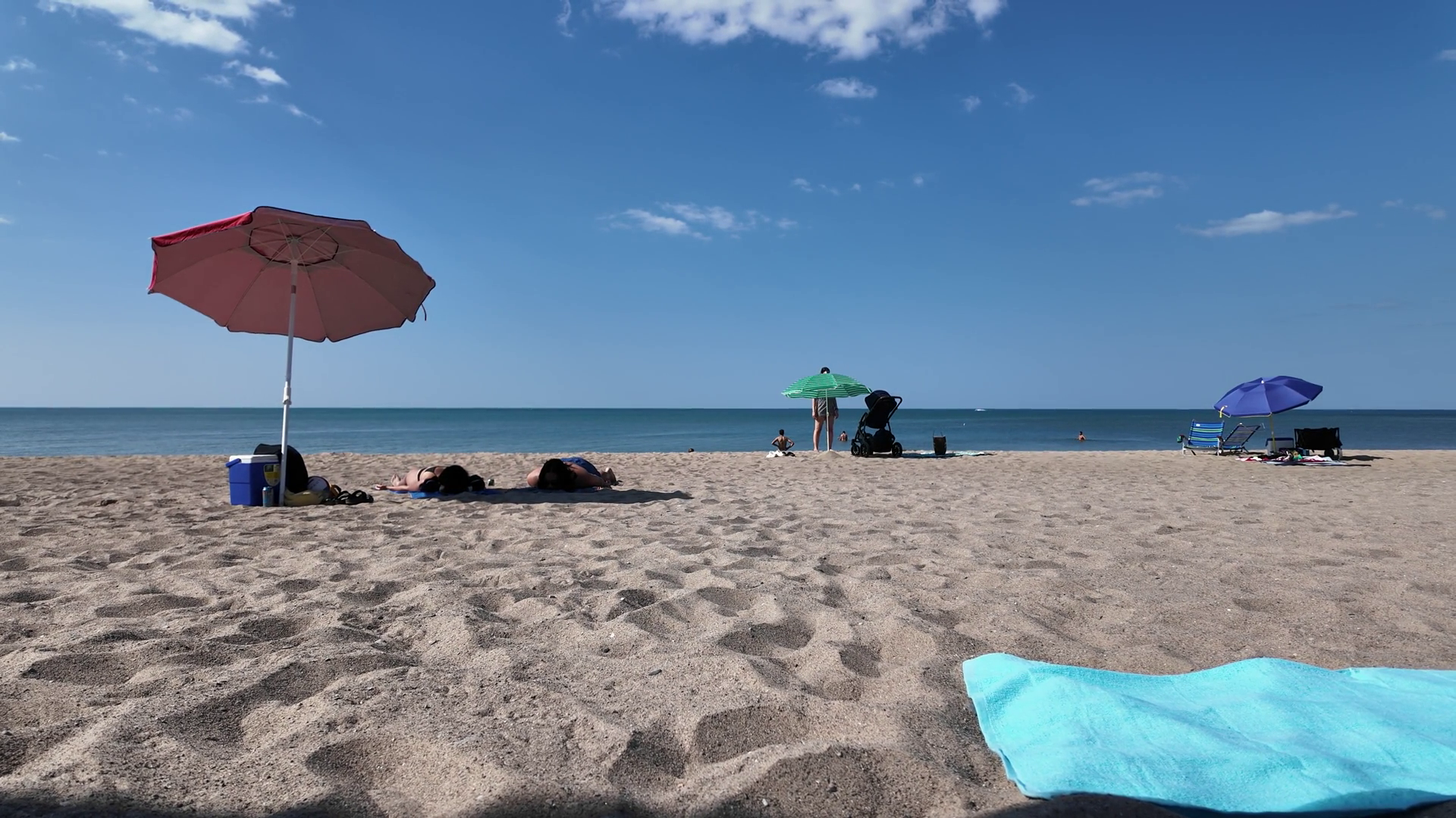 Ed: Grand Bend On Cad 8/24: Women Sunbathing Stock Footage SBV ...