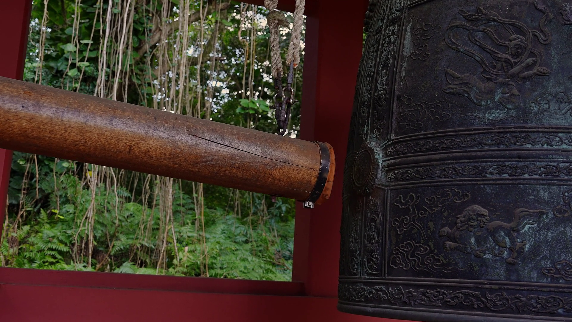 The Large Bronze Bell At Byodo In Temple In Stock Footage SBV-352043441 ...