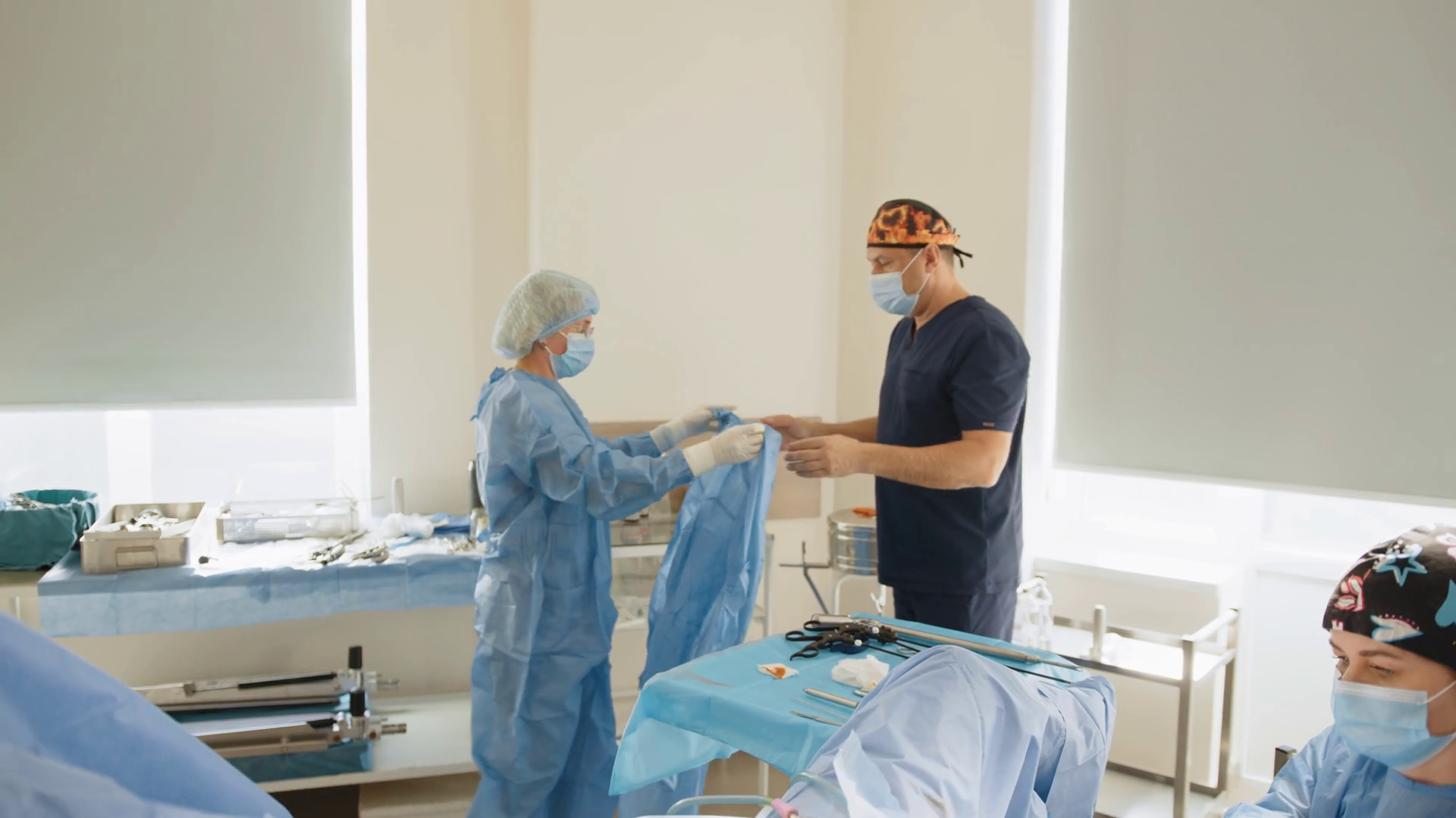 The Operating Assistant Helps Surgeon Stock Footage SBV-348507075 ...