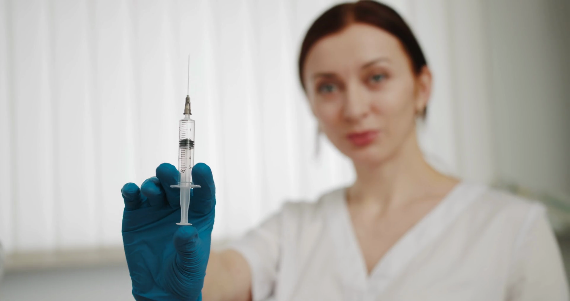 Doctor Preparing Syringe Doctor Preparing Stock Footage SBV-348539054 ...