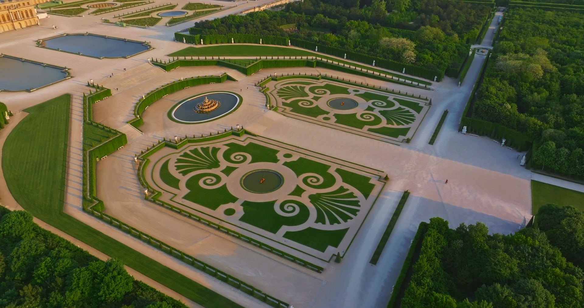 Aerial View Of Palace Of Versailles Gardens Stock Footage SBV-352788442 ...