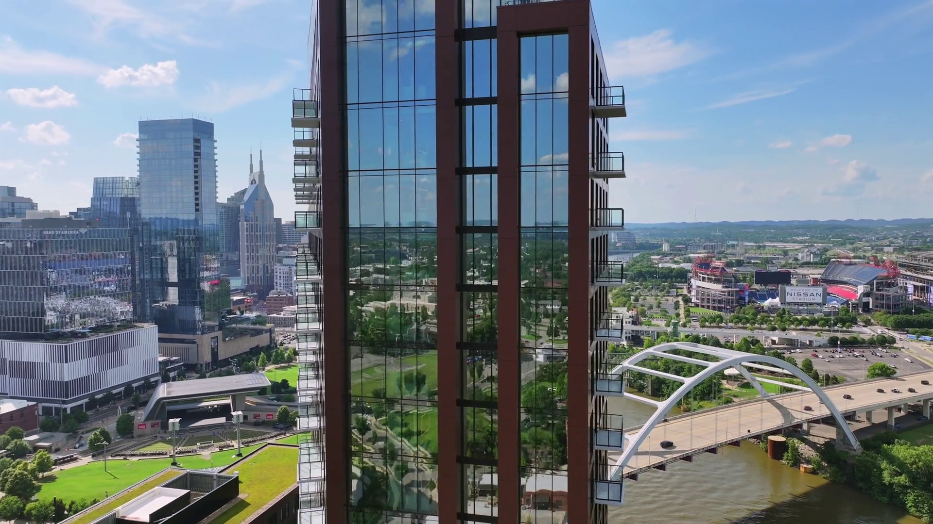 Nashville Tennessee Aerial Drone Sunny 2025 Stock Footage SBV-352361297 ...