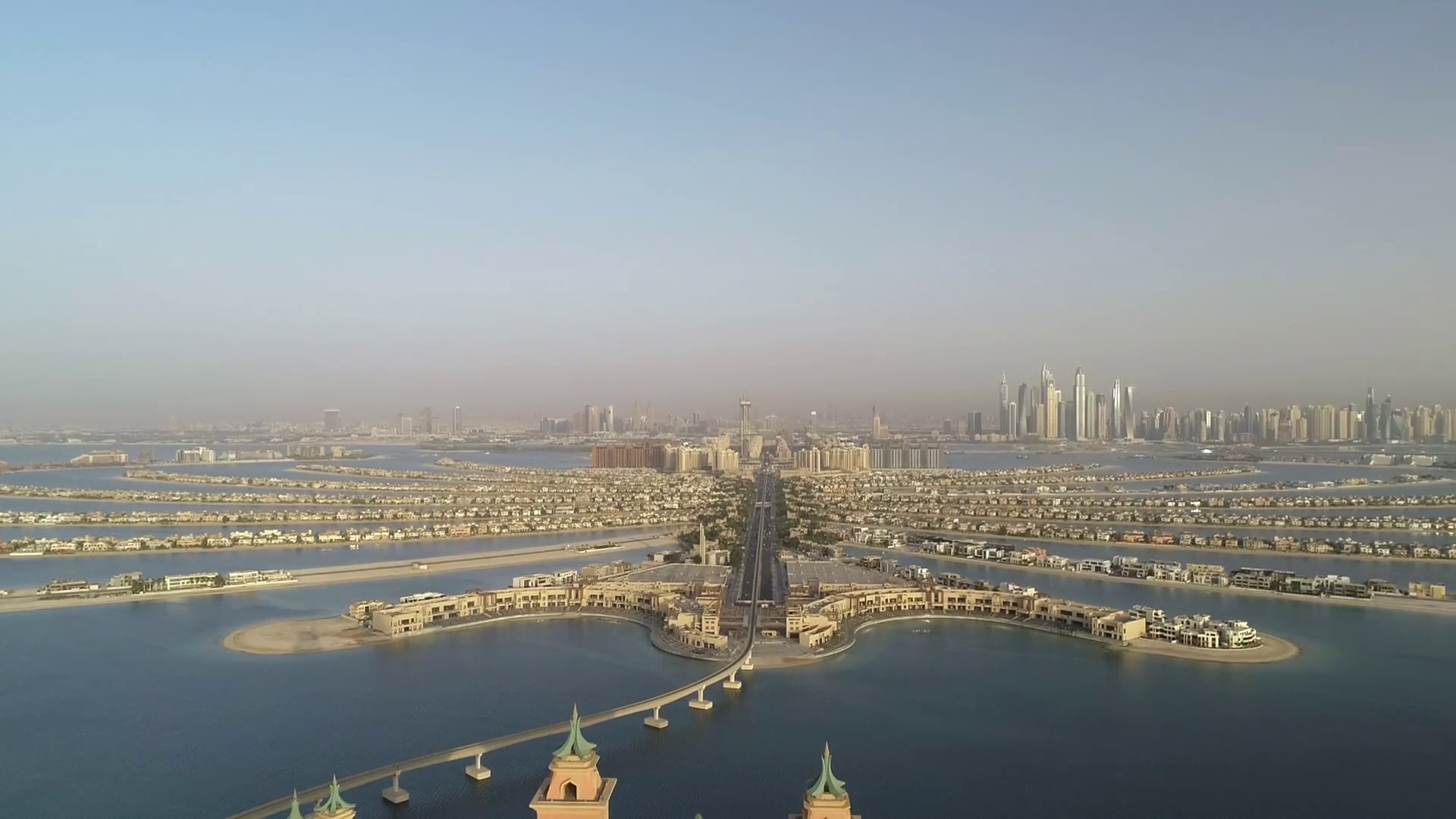 Aerial View Of Atlantis Palm Resort Palm Stock Footage SBV-338851944 ...