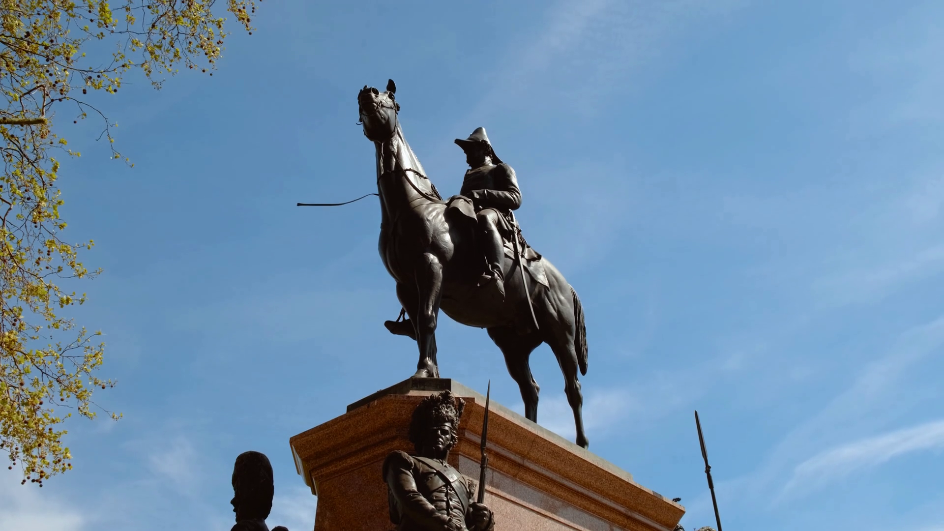 Revealing Equestrian Statue Of Duke Of Stock Footage SBV-352609549 ...