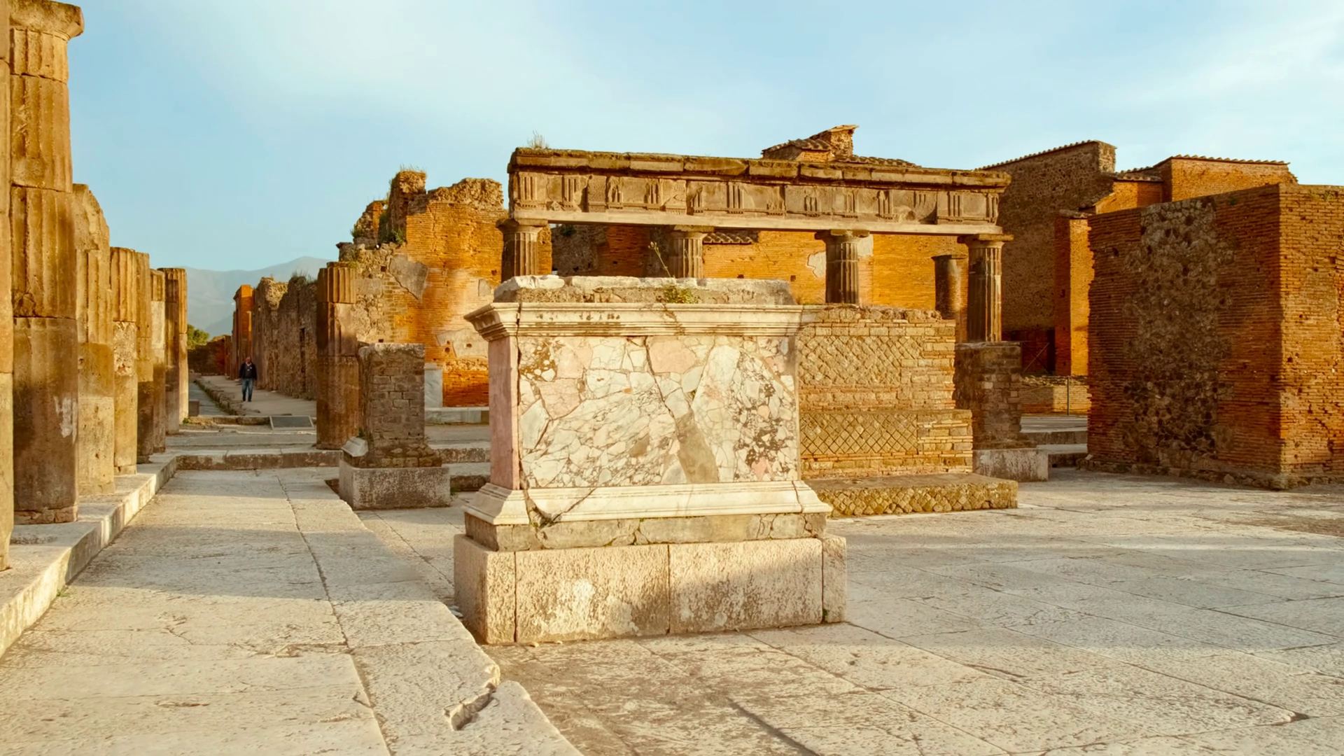 The Comitium Municipal Buildings Pompeii Stock Footage SBV-352668394 ...