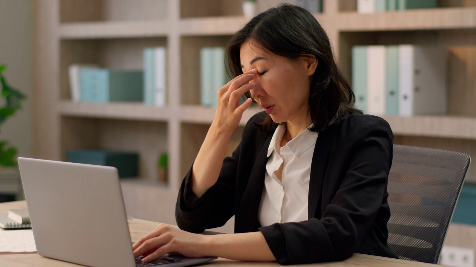Asian Businesswoman Business Girl Work Stock Footage SBV-353385044 ...
