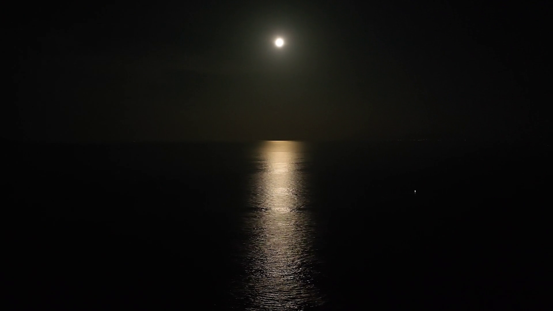 Flying Over Ocean Waves At Night Towards Stock Footage SBV-352274704 ...