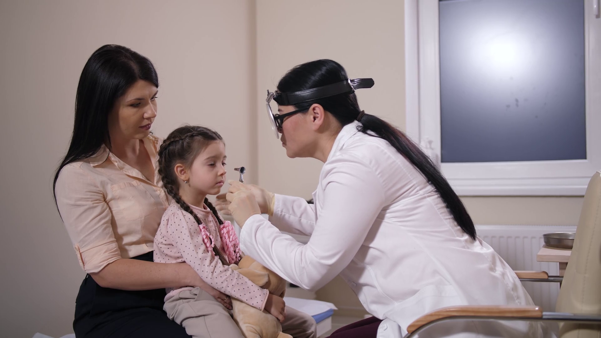 Scared Small Patient During Examination Of Stock Footage SBV-338243258 ...