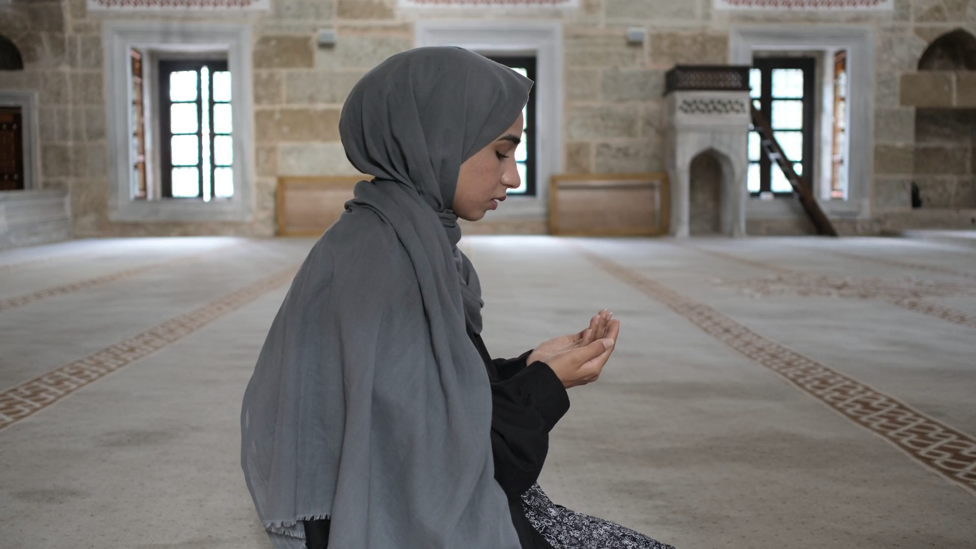 Muslim Woman Muslim Woman Prayer Prayer Stock Footage SBV-347521010 ...