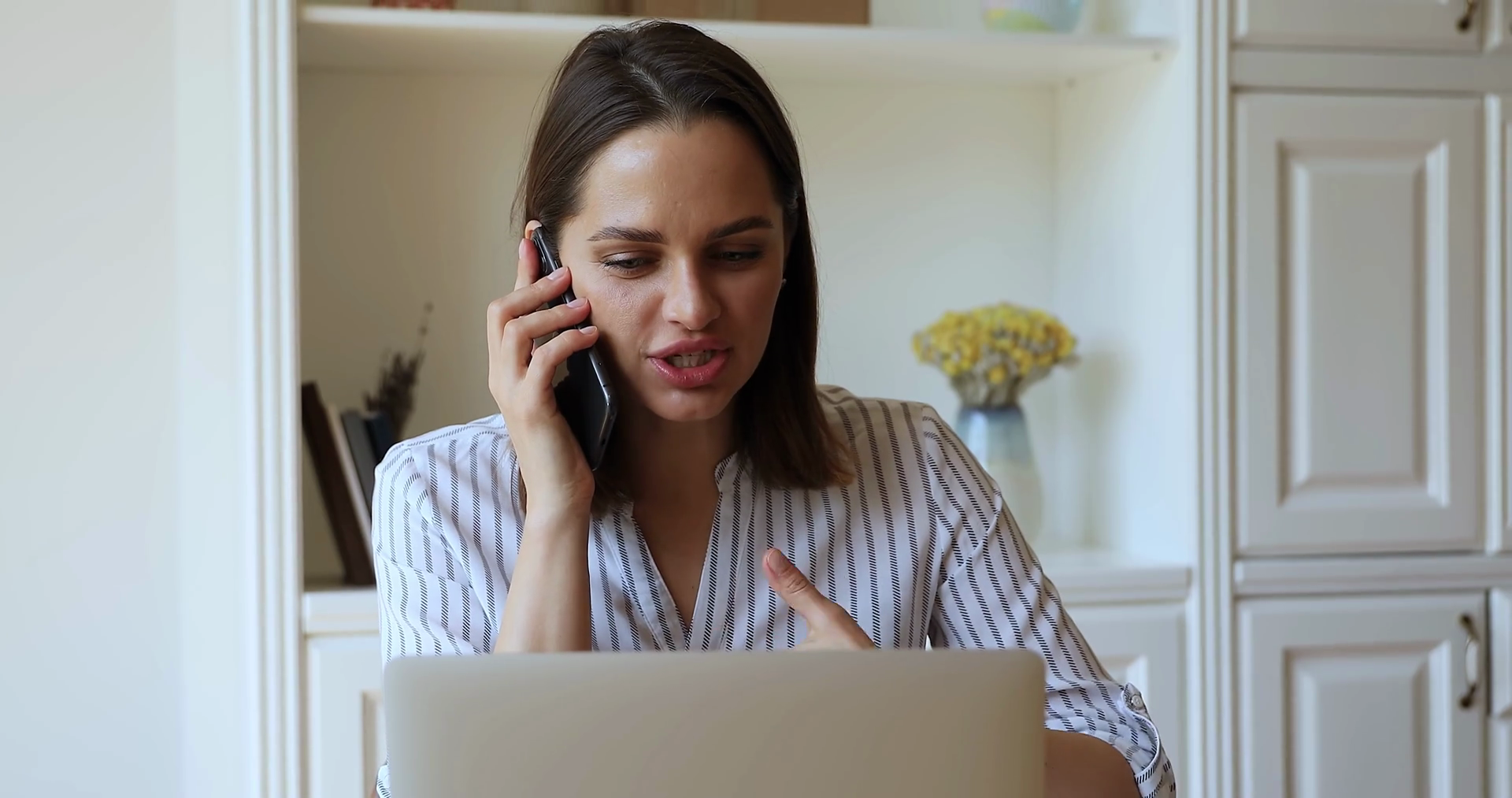 Young Woman Expert Consulting Client Laptop Stock Footage SBV-346802414 ...
