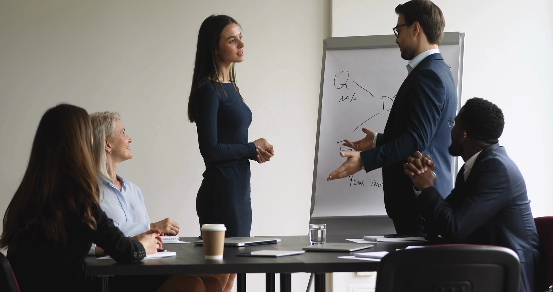 Encouraging Team Leader Supports Dedicated Stock Footage SBV-338378180 ...