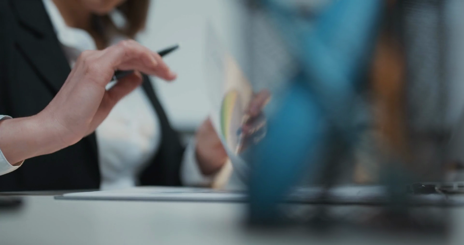 Signing Contract Business Woman Signs Stock Footage SBV-346707418 ...