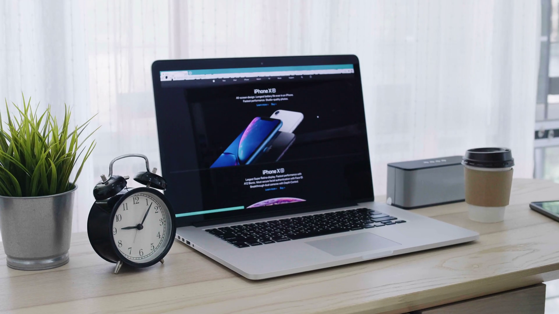 4k Laptop Screen Display Applecom Leader Of Stock Footage SBV-330376247 ...