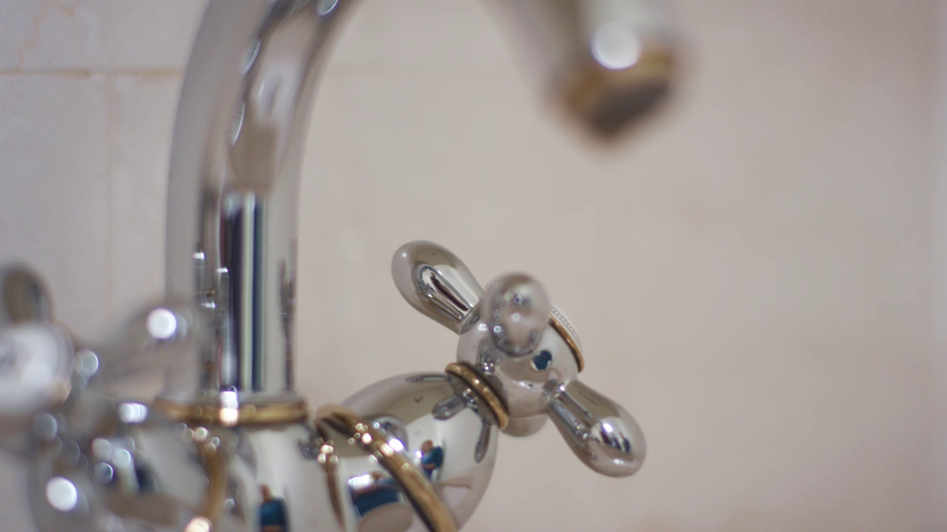 Female Hand Turning Knob On Kitchen Faucet Stock Footage SBV-322100117 ...