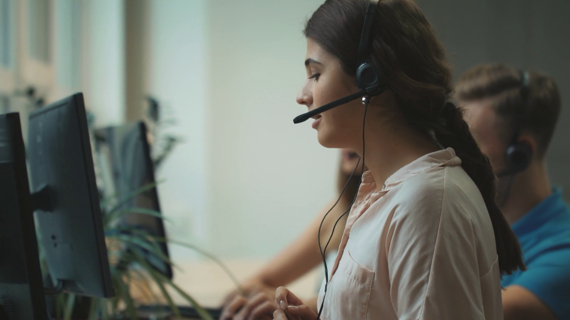 Call Center Operator Assisting Customer Stock Footage SBV-336036277 ...