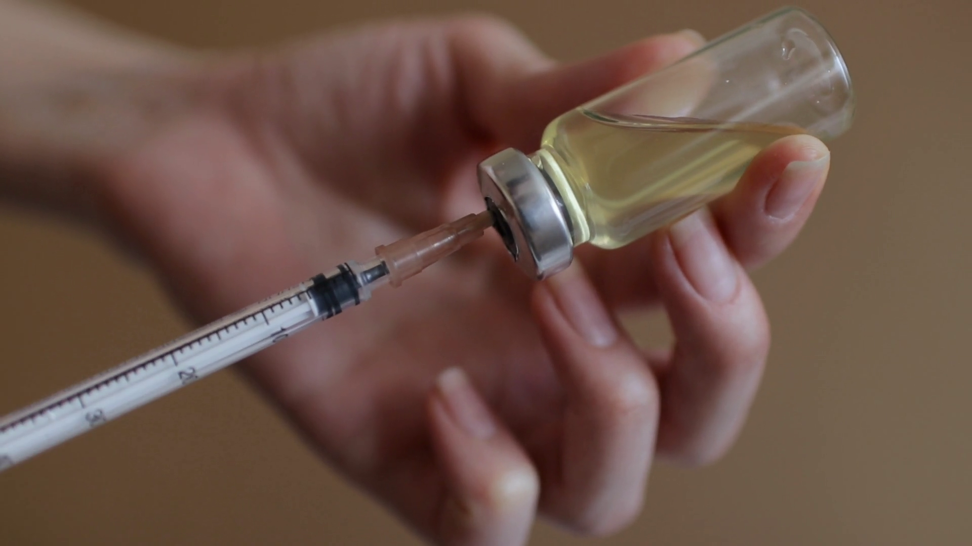 Female Hands Inject Solution Into Vial Of Stock Footage SBV-338418305 ...