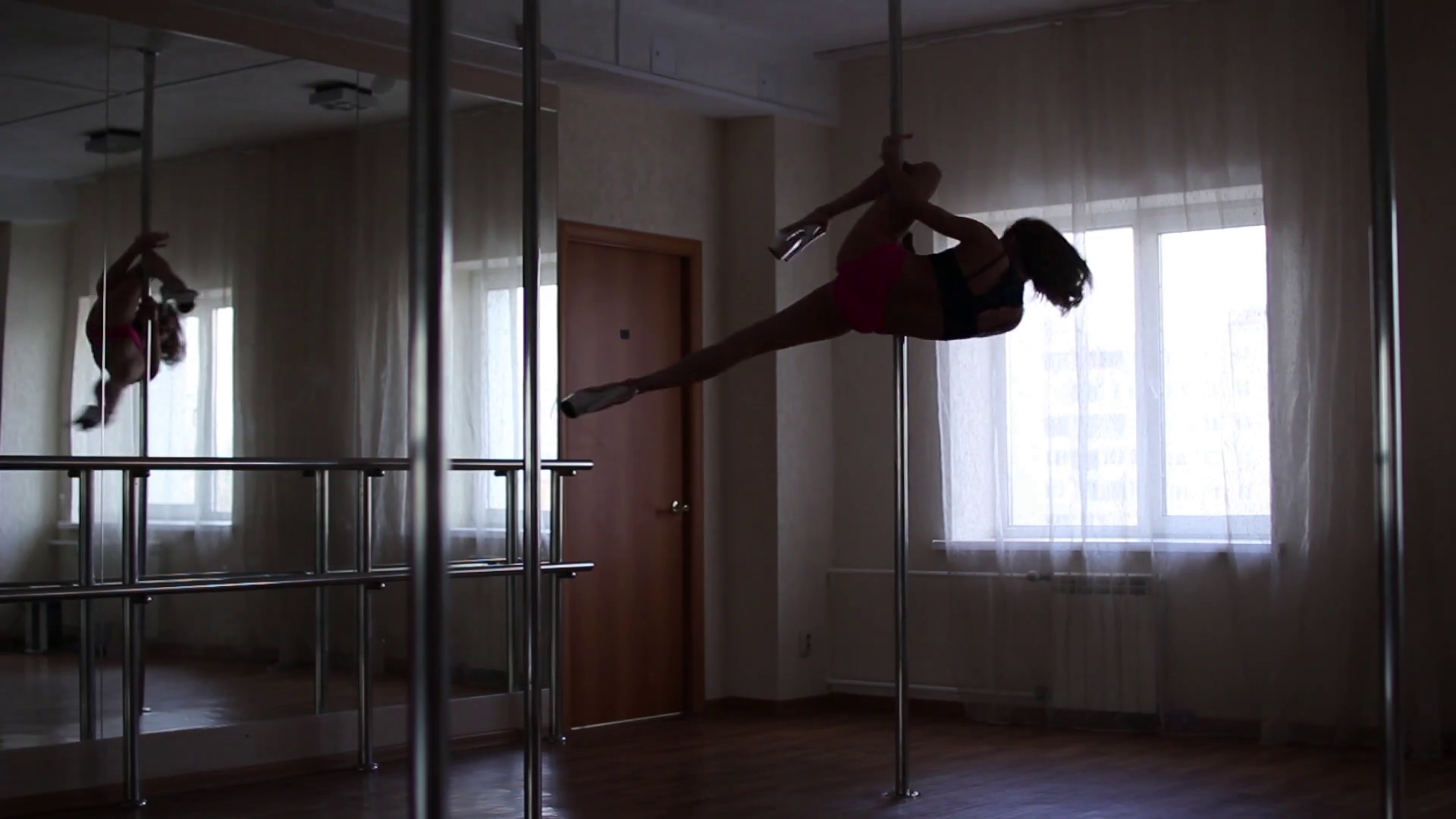 Girl dancing on a pole, dancer, fitness and sport. Pole Dance. Doing ...