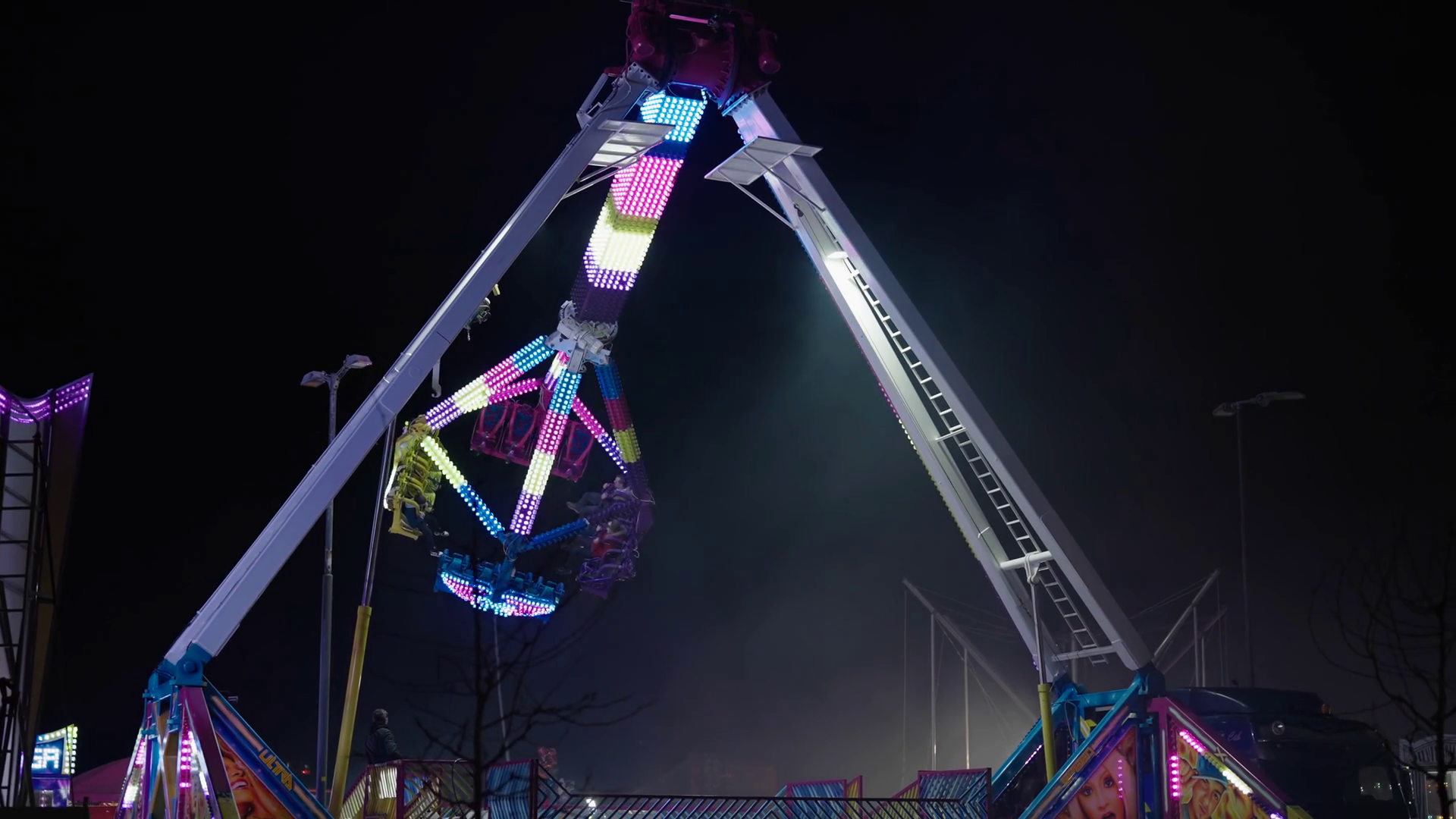 Amusement Park Giant Pendulum Ride Stock Footage SBV-348724622 ...