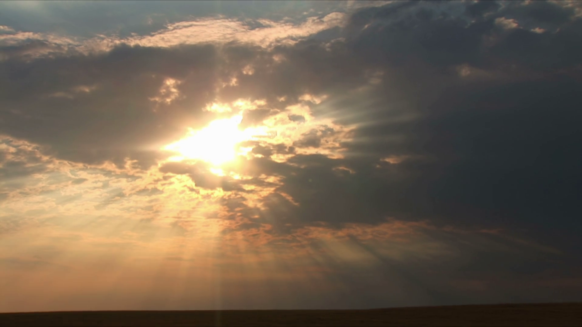 Gorgeous Sunlight Illuminating Field Stock Footage SBV-300918137 ...