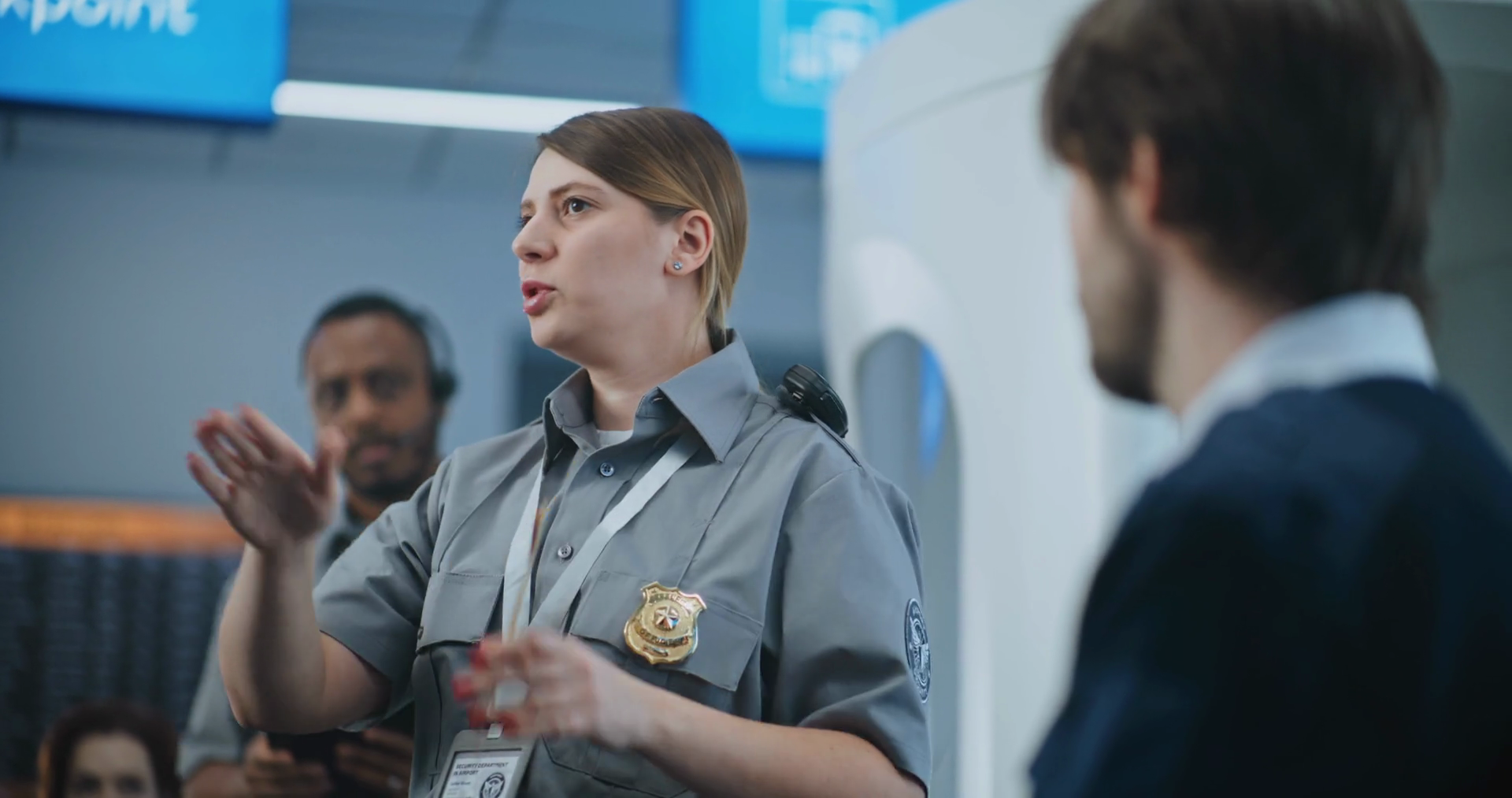 Airport Staff Briefing: Female Tsa Officer Stock Footage SBV-351868185 ...