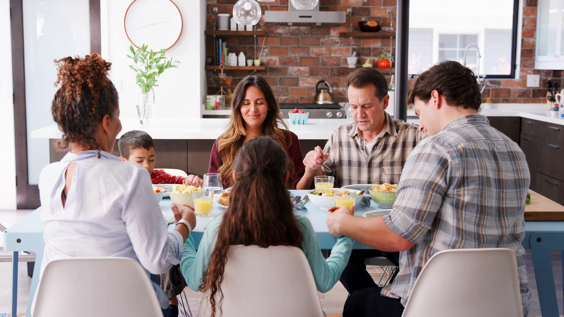 Multi Generation Family Praying Meal Around Stock Footage SBV-327977915 ...