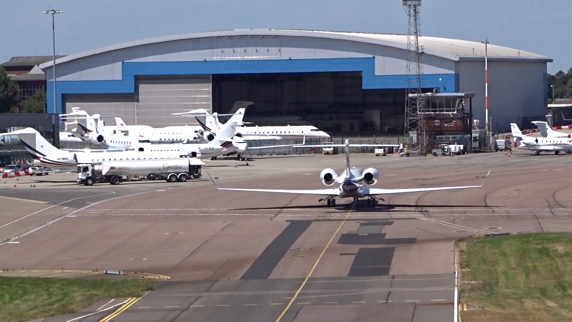 General Aviation Terminal Private Jets Stock Footage SBV-352761164 ...