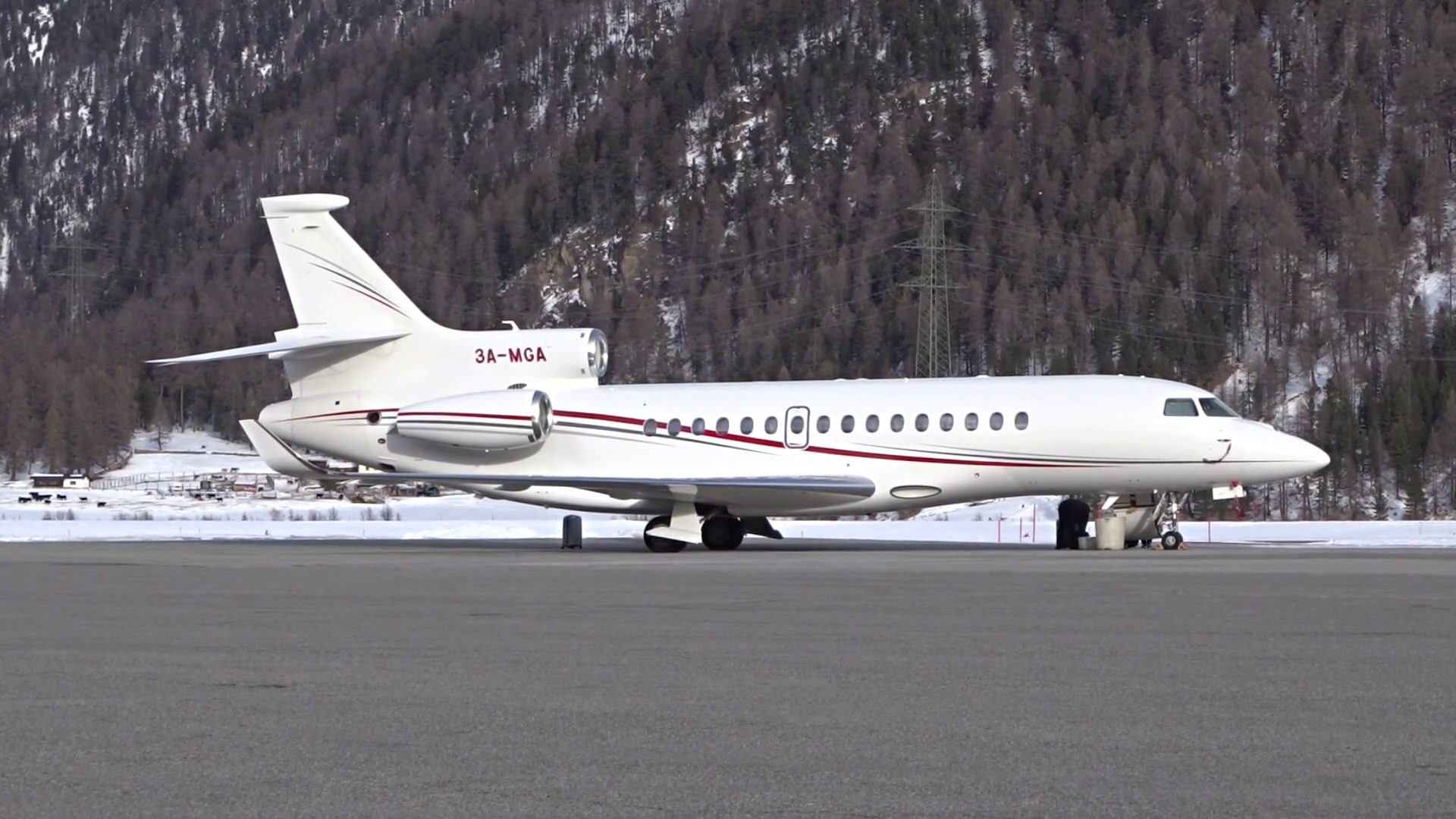 High End Dassault Falcon 8x Private Jet Stock Footage SBV-352762424 ...