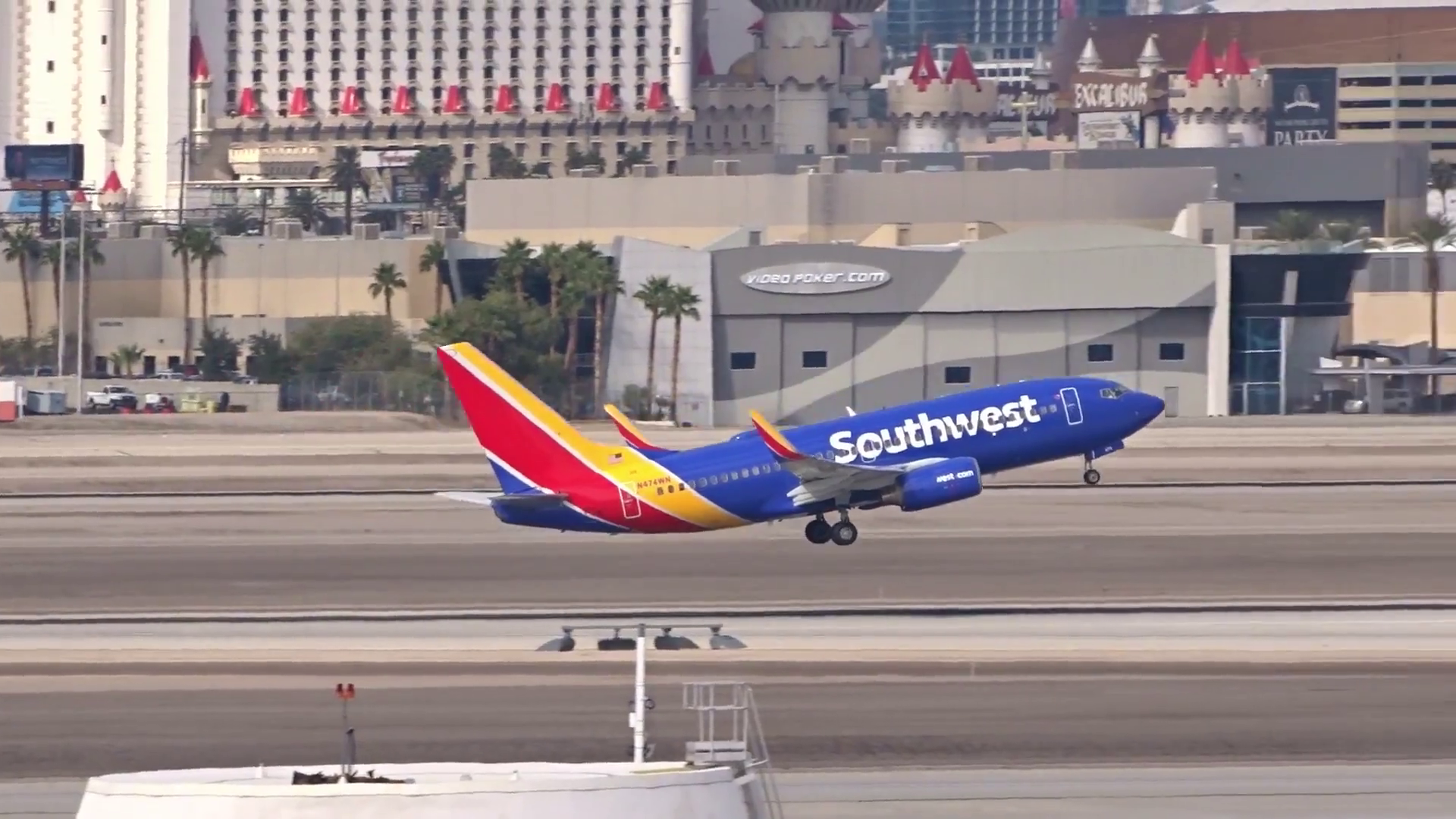 Southwest Airlines Boeing 737 Taking Off Stock Footage SBV-352762904 ...