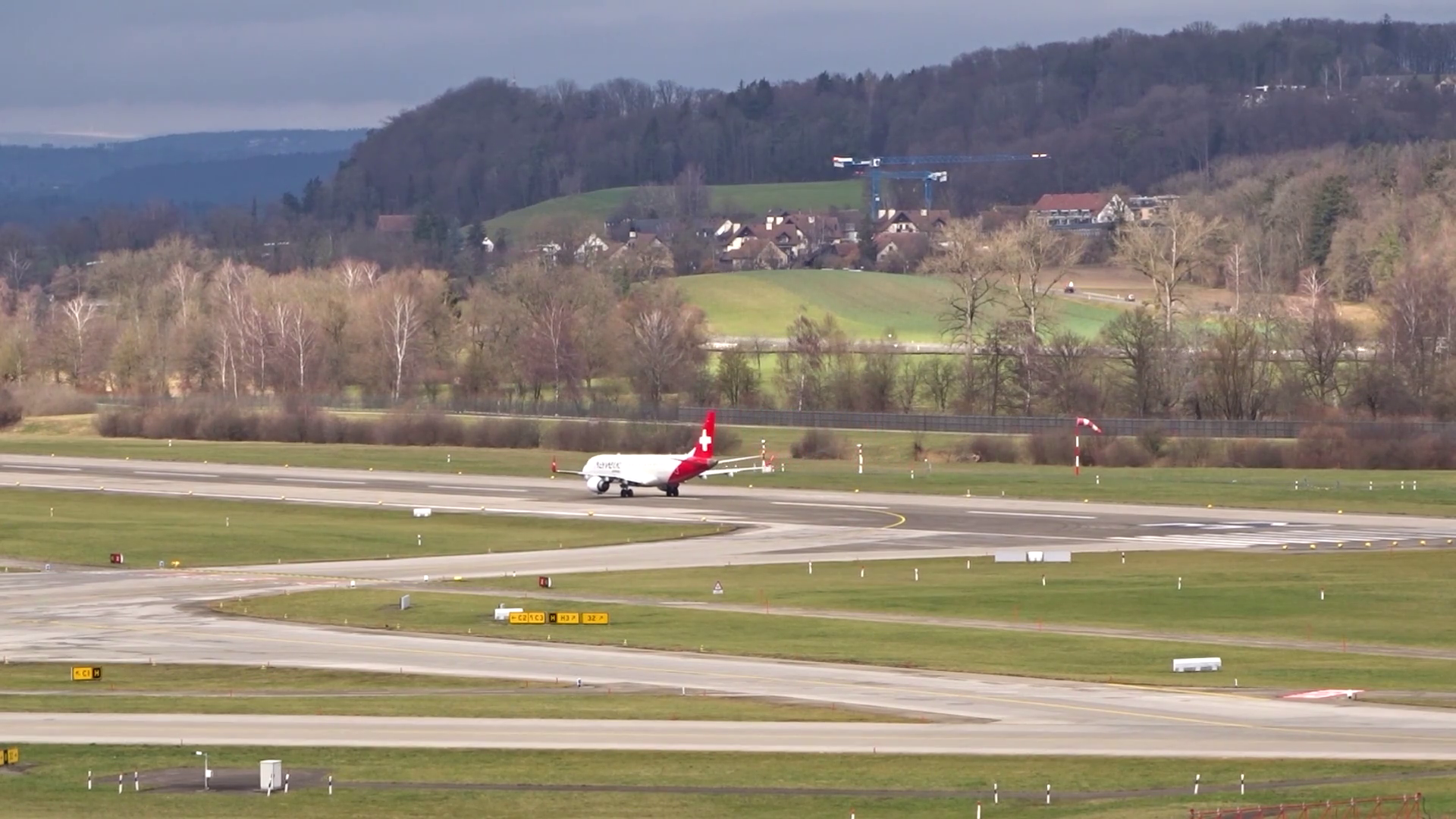 Helvetic Airways Embraer Erj 190 195 Stock Footage SBV-352592916 ...