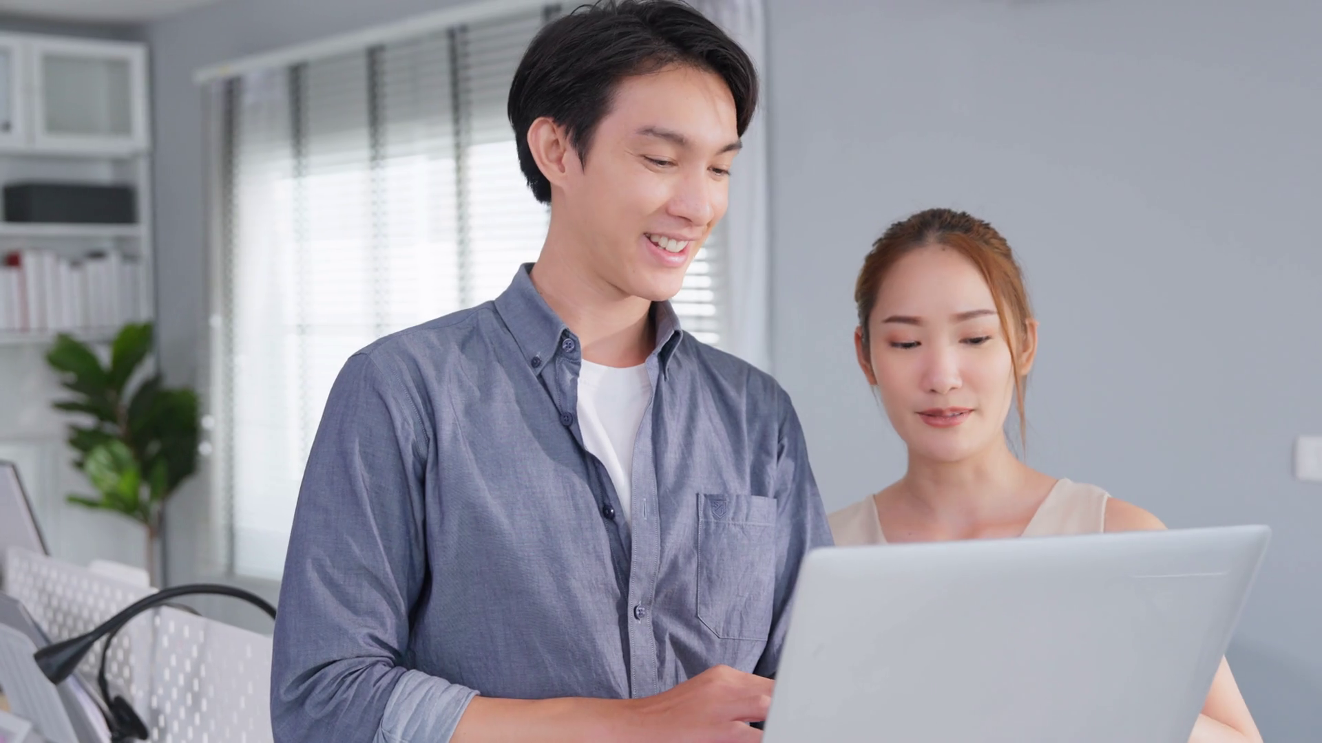 Young Asian Businessman Manager Mentor Stock Footage SBV-348566411 ...