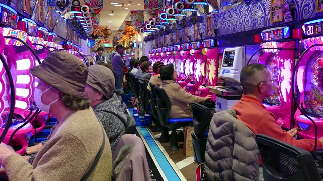 Crowded Room Stock Footage: Royalty-Free Video Clips - Storyblocks