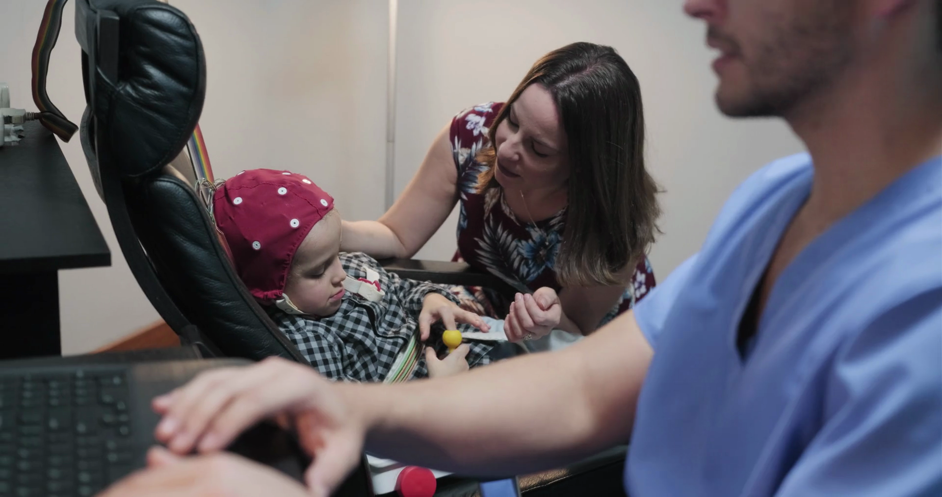 Doctor During Electroencephalography Eeg Stock Footage SBV-331213413 ...
