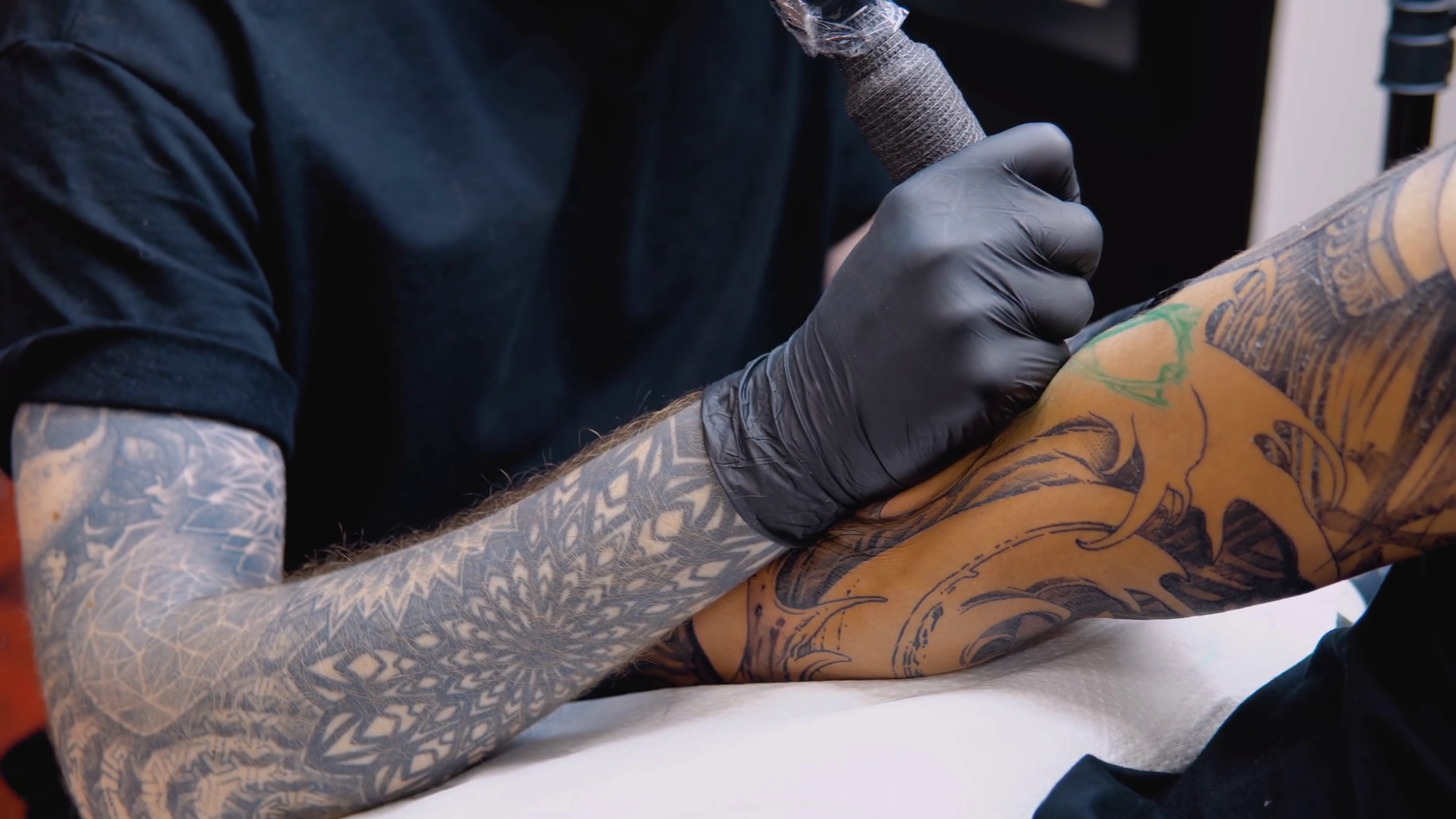 The Process Of Tattooing Man's Hand In Stock Footage SBV-352233917 ...